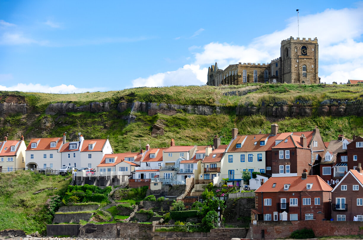 Explore Whitby, England – The Gothic Charm of Dracula’s Inspiration